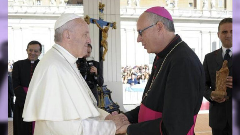 Monseñor Raúl Biord: "El Papa nos ha mostrado un rostro muy humano ...